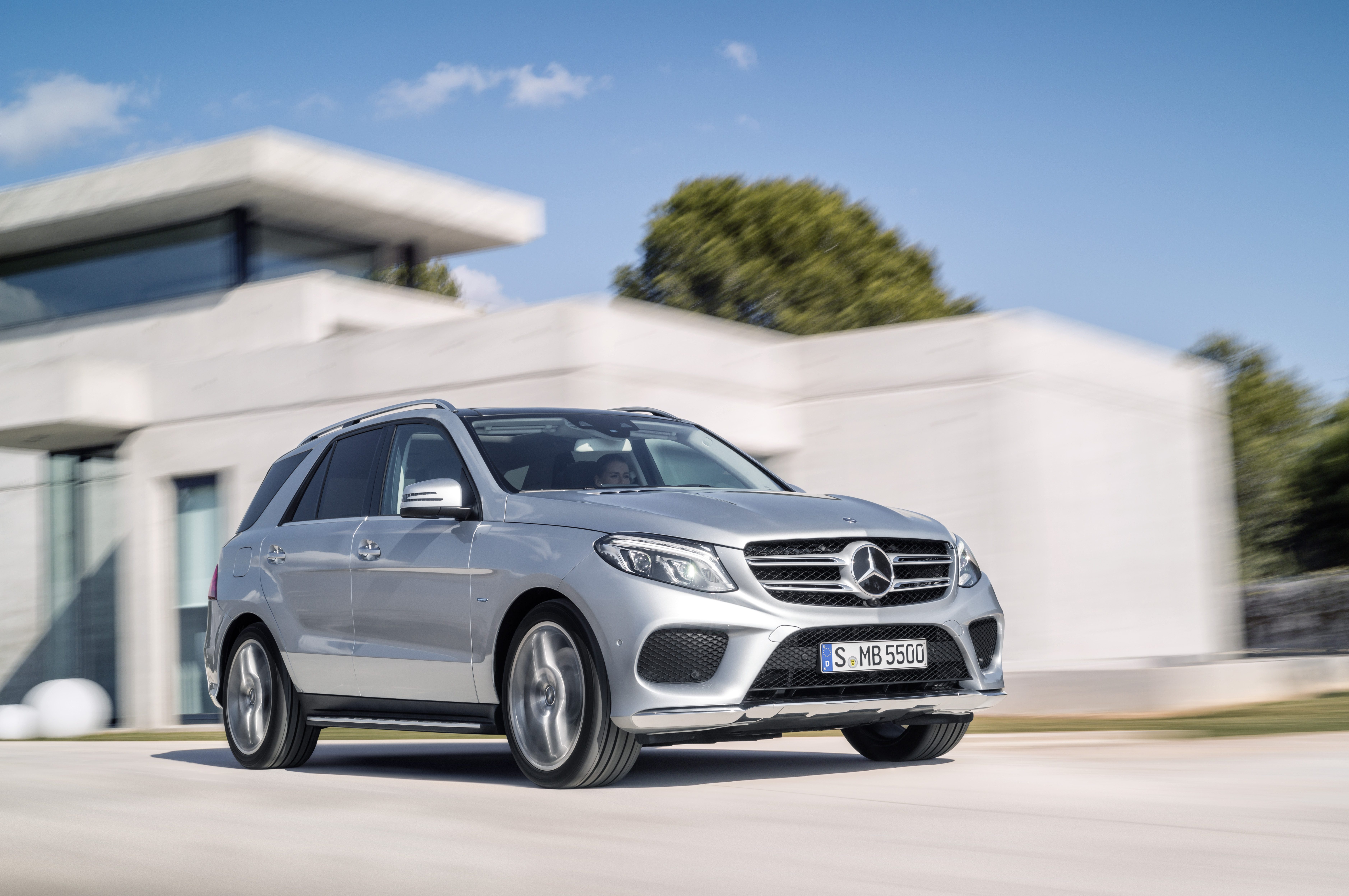 Mercedes-Benz Reveal New GLE with PHEV Power – Autovolt Magazine