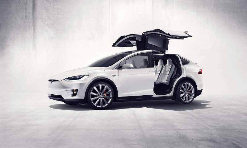Tesla Unveils Model X – Autovolt Magazine